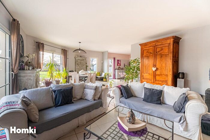 Maison à vendre - Sainte-Eulalie - 6 pièces - 5 chambres