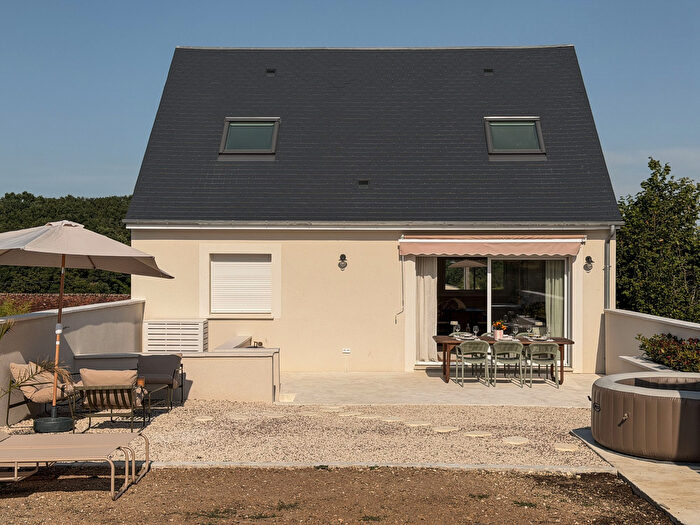 Maison 5 pièces à Bléré, à vendre