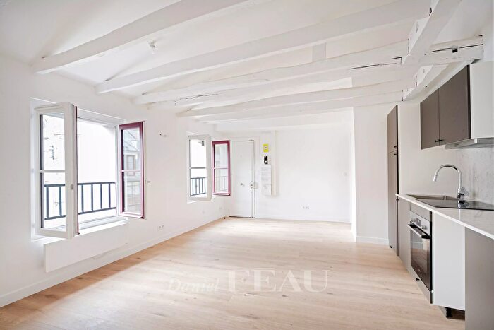 Appartement à vendre - Paris e , Sainte-Avoye - 2 pièces - 1 chambre