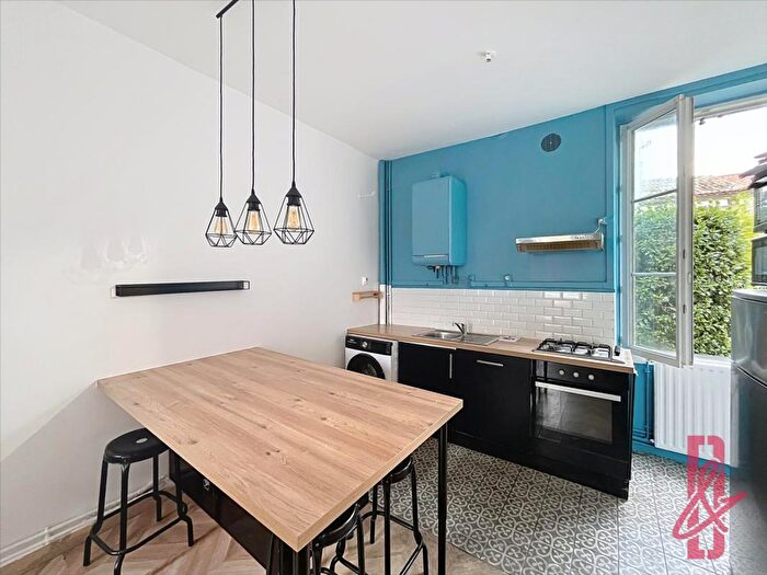 Angoulême, Saint-Ausone, Saint-Martin - Appartement 2 pièces à louer