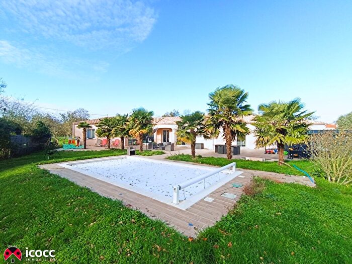 Maison à vendre - Château-Guibert - 7 pièces - 5 chambres