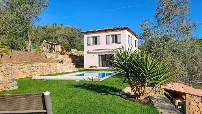 Maison 5 pièces à Le Village, Valbonne, à louer