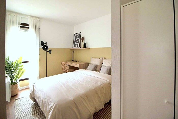 Pressensé-Rives de Seine, Puteaux : Appartement 1 pièce à louer