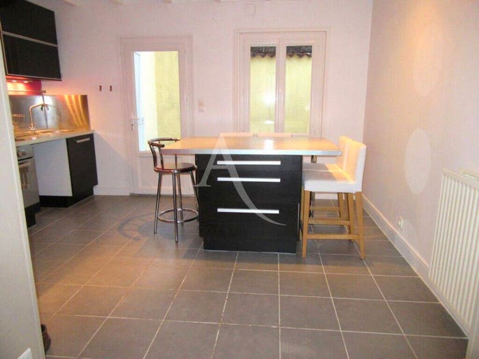 Maison 4 pièces à louer à Champ de Foire, Cognac