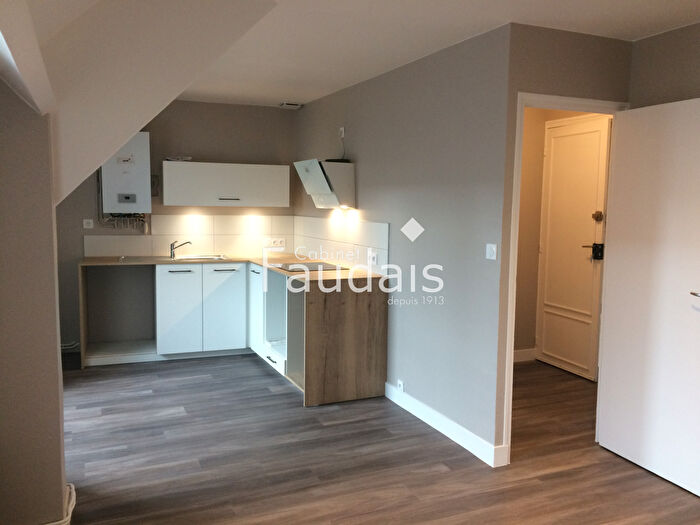 Appartement à louer - Coutances - 2 pièces - 1 chambre