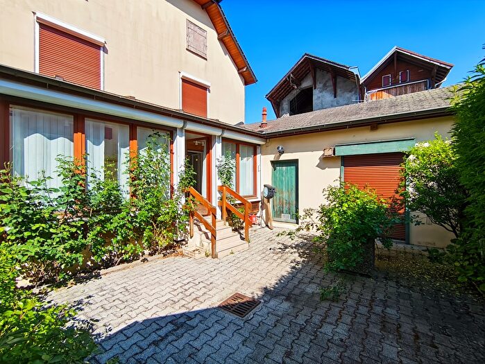 Maison 4 pièces à vendre à Perrignier