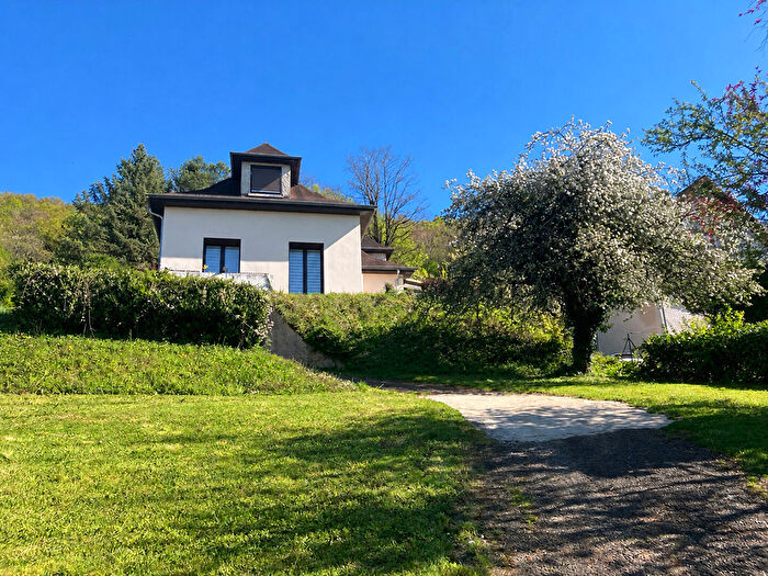 Maison 7 pièces à Avanne-Aveney, à vendre