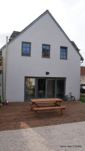 Maison à louer - Aumont-en-Halatte - 5 pièces - 3 chambres