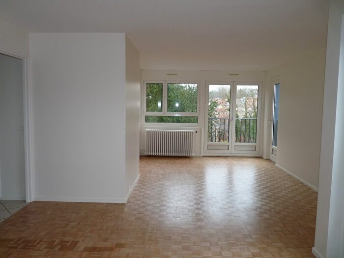 Appartement 5 pièces à louer à Louveciennes