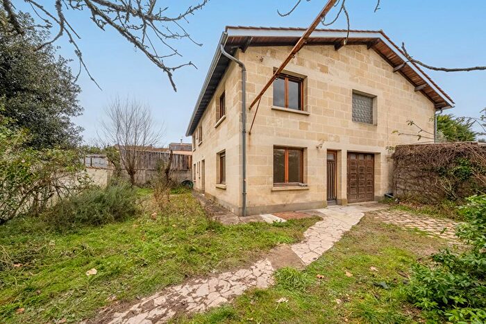 Maison à vendre - Le Bouscat, Barrière du Médoc - 5 pièces - 4 chambres