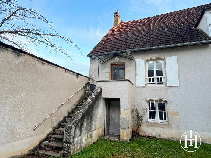 Appartement à vendre - Saint-Amand-Montrond - 4 pièces - 2 chambres