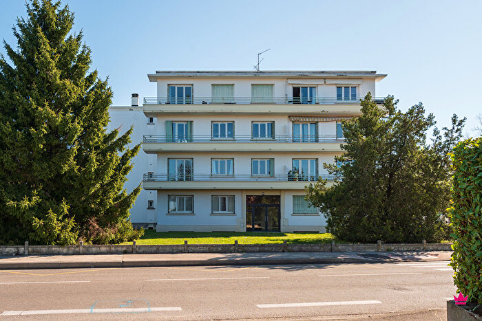 Appartement à vendre - Meyzieu, Nord Ouest - 3 pièces - 2 chambres