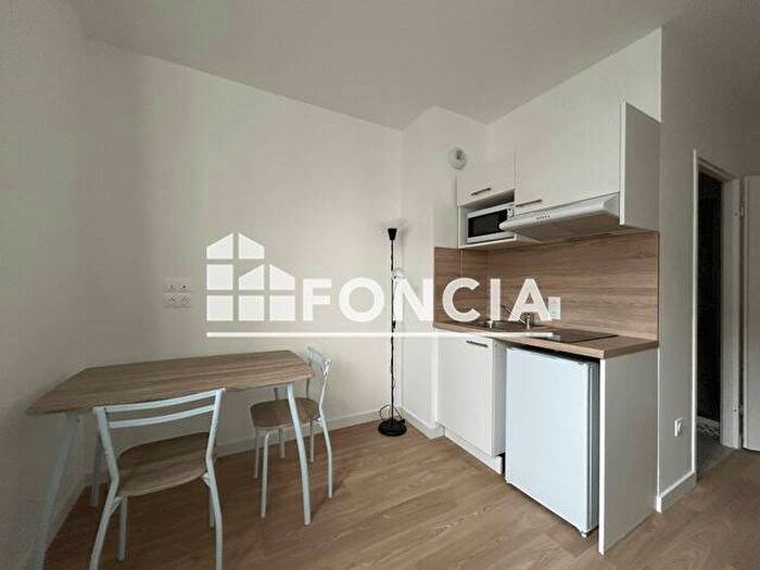 Appartement à louer - Fiacre-Chenault, Orléans - 1 pièce