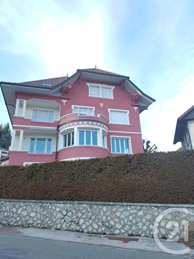 Appartement à louer - Morteau - 7 pièces - 4 chambres