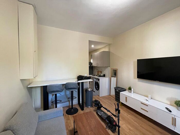 Appartement 2 pièces à vendre à Arcueil, Joliot Curie