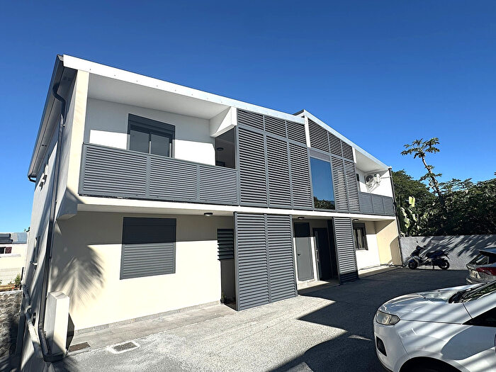 Saint-Pierre, Bois dOlive - Appartement 3 pièces à louer