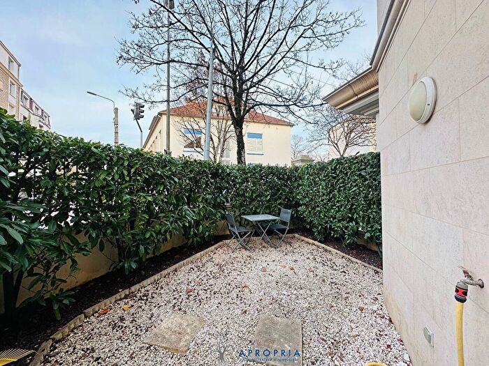 Appartement à louer - Carrieres Bacquin, Dijon - 2 pièces - 1 chambre