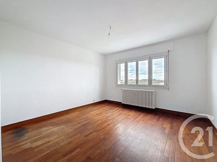 Appartement à louer - Montbéliard, Faubourg, Mont-Chevis, Chiffogne, Citadelle - 3 pièces - 1 chambre