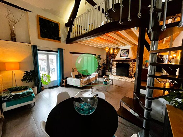 Maison à vendre - Vert-le-Grand - 9 pièces - 5 chambres