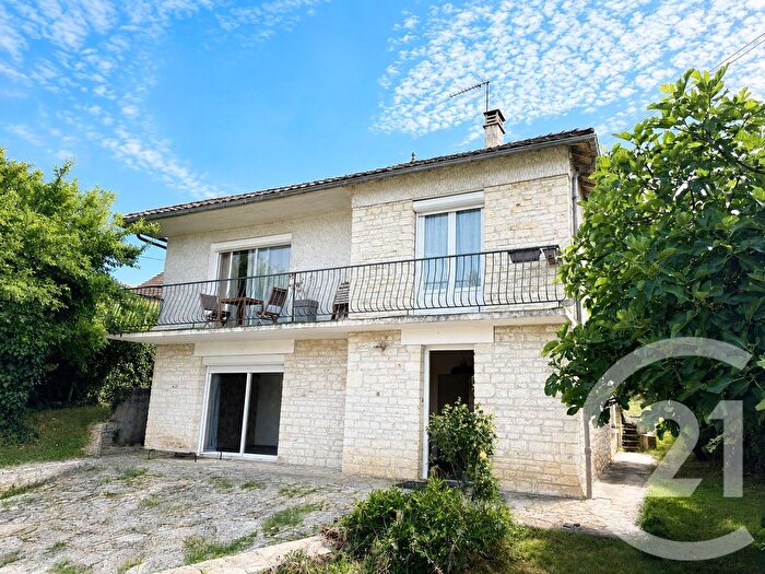 Maison 6 pièces à vendre à Gourdon