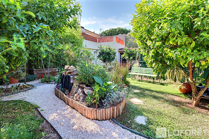 Maison 5 pièces à vendre - La Londe-les-Maures, Valcros, Alicastre, Haut Pansard, Bas Pansard, Le Pin