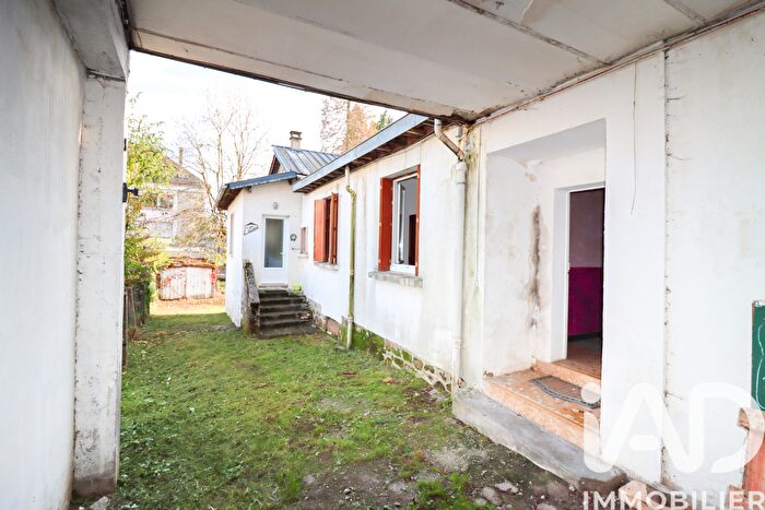 Maison à vendre - Neuvic - 6 pièces - 4 chambres