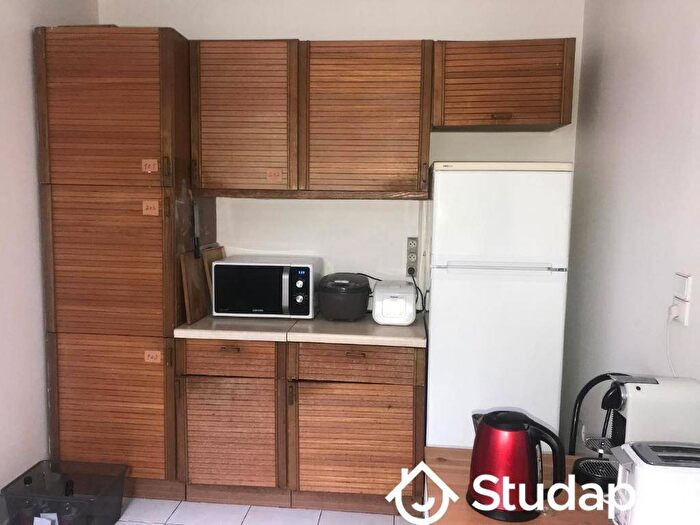 Appartement à louer - Centre Ville Sud, Villejuif - 1 pièce - 3 chambres