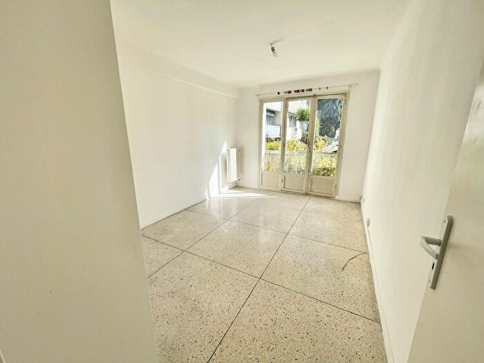 Nice, Chambrun : Appartement 3 pièces à louer
