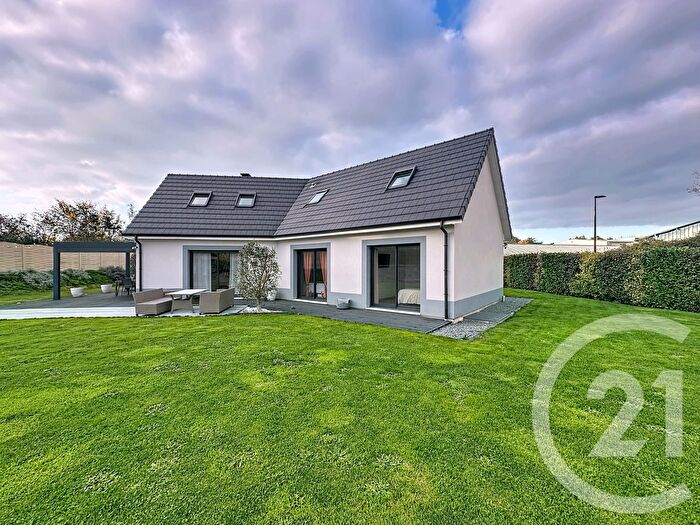 Maison à vendre - Toussaint - 6 pièces - 5 chambres