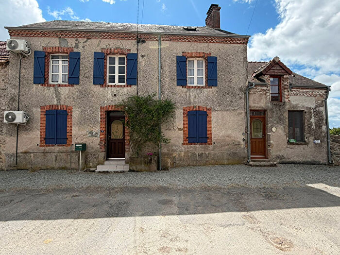 Maison 9 pièces à Saint-Léger-Magnazeix, à vendre