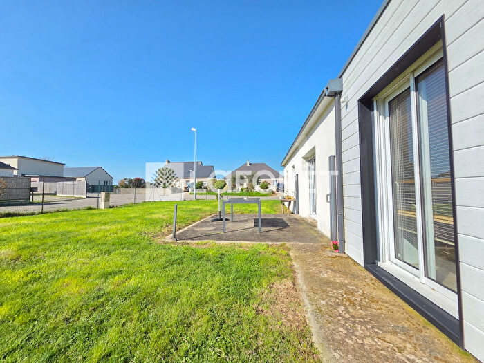 Maison à vendre - Plonéour-Lanvern - 5 pièces - 3 chambres