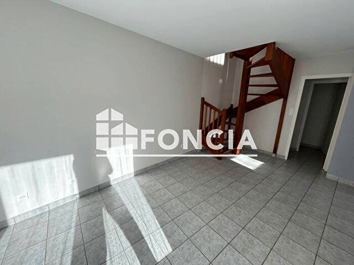 Appartement à louer - Gambetta, Cholet - 3 pièces - 2 chambres