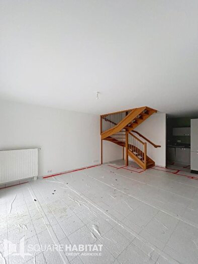 Maison à louer - Saint-Sulpice-la-Forêt - 6 pièces - 4 chambres