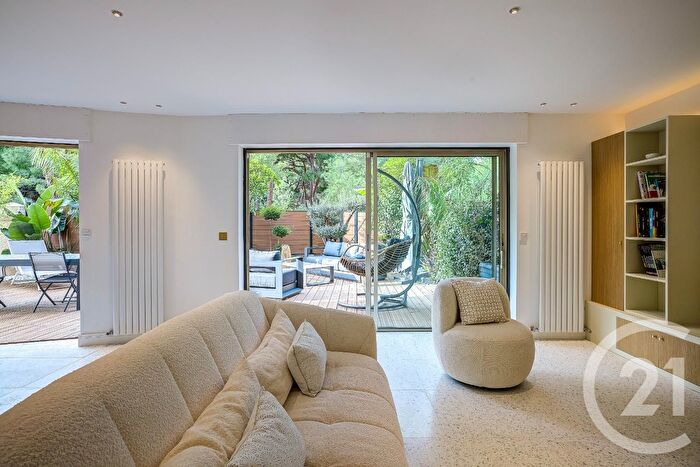 Appartement à vendre - Antibes, Juan-les-Pins, Le Cap - 4 pièces - 3 chambres