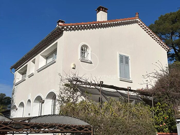 Maison à vendre - La Seyne-sur-Mer, Est - 8 pièces - 5 chambres