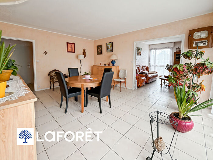 Ris-Orangis, La Aunette : Appartement 3 pièces à vendre