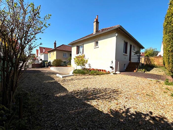 Maison à vendre - Chenôve, Chenôve - 3 pièces - 2 chambres