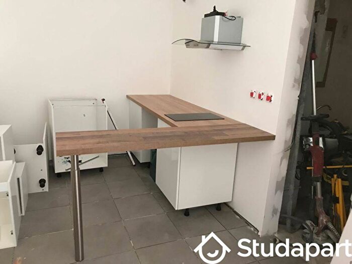 Appartement 1 pièce à louer - Gambetta, Nîmes