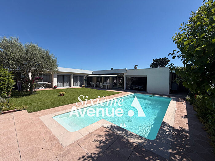 Meyzieu, Sud Est : Maison 4 pièces à vendre