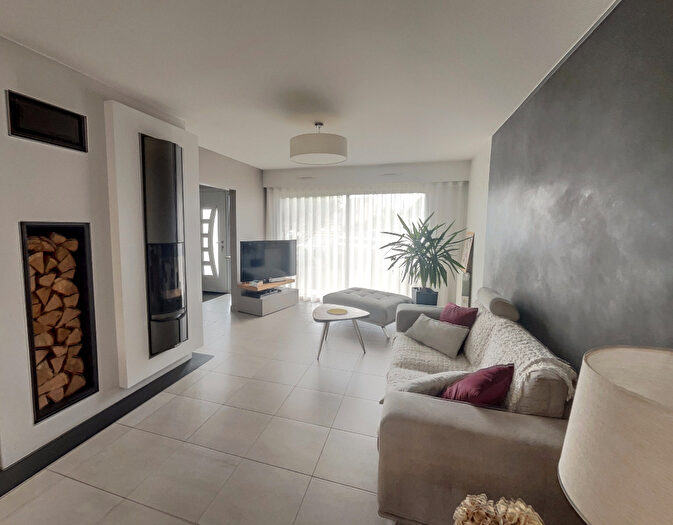 Maison à vendre - Saint-Barthélemy-dAnjou - 5 pièces - 4 chambres