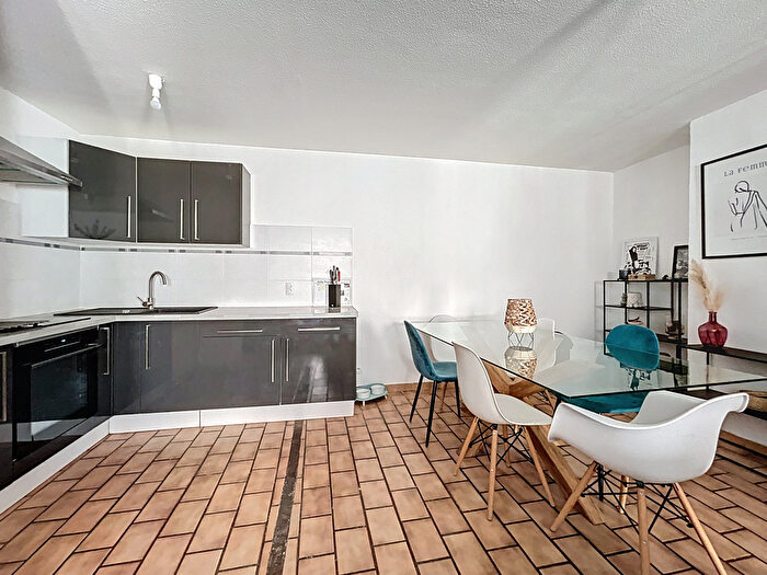 Appartement à vendre - Lespignan - 3 pièces - 2 chambres