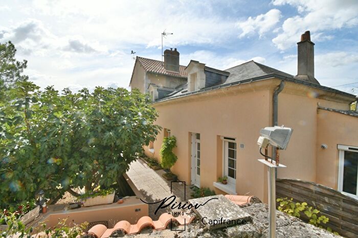 Maison à vendre - Doué-la-Fontaine - 8 pièces - 5 chambres