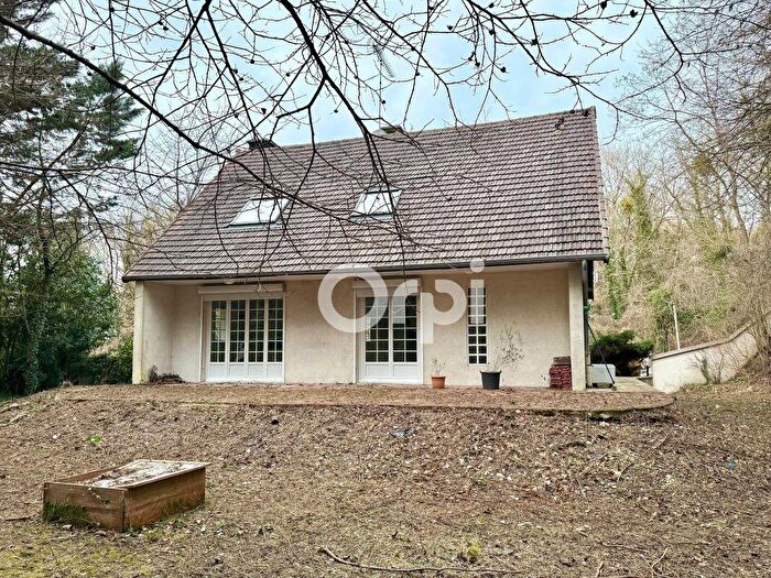 Maison à louer - Nord Est, Champagne-sur-Seine - 7 pièces - 5 chambres