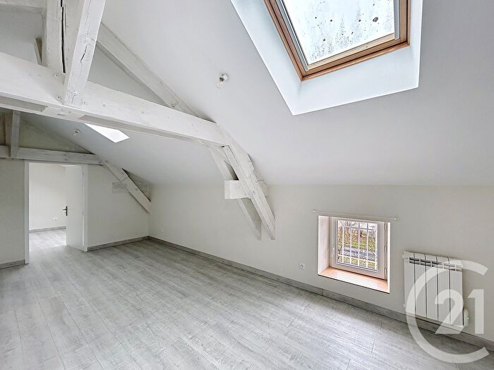 Appartement à louer - Gond-Pontouvre - 2 pièces - 1 chambre