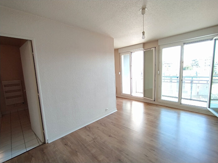 Appartement à louer - Clermont-Ferrand, Oradou - 2 pièces - 1 chambre