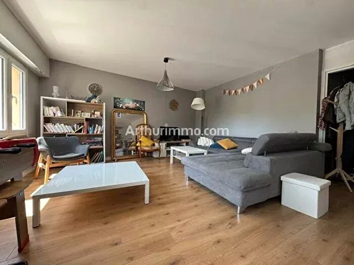 Lons-le-Saunier, Centre-ville - Appartement 4 pièces à louer
