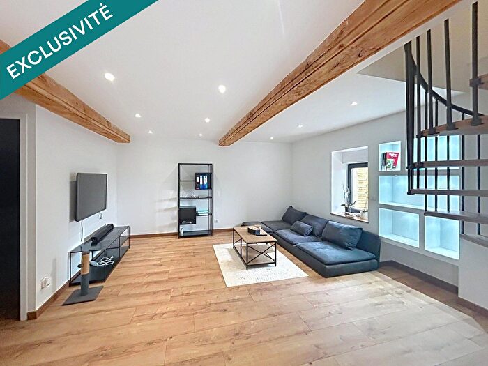 Maison à vendre - Chanoz-Châtenay - 6 pièces - 4 chambres