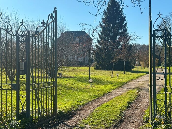 Maison à vendre - Saint-Gatien-des-Bois - 16 pièces - 13 chambres