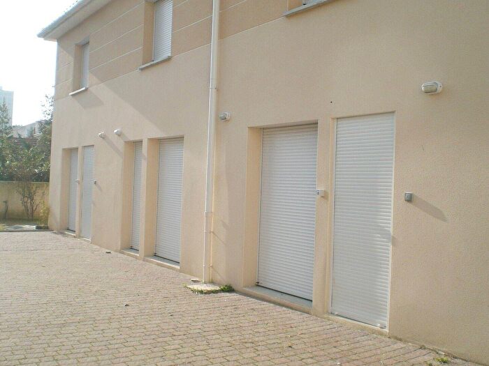 Appartement à louer - Montchat, Lyon ème arrondissement - 3 pièces - 2 chambres