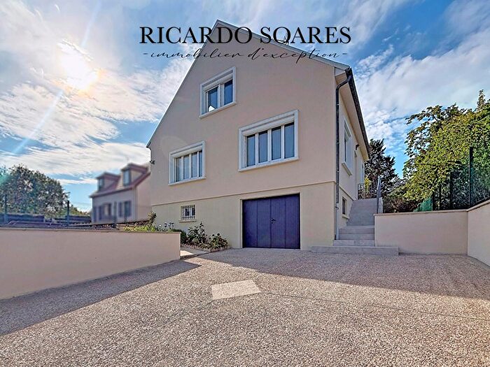 Cinqueux : Maison 5 pièces à vendre